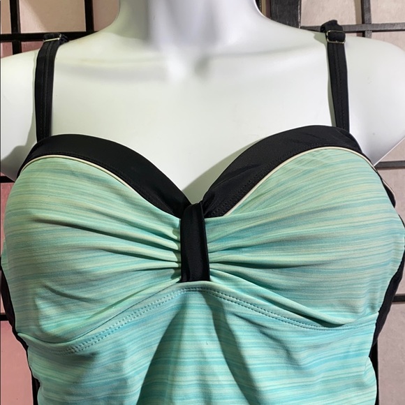 Free Country | Swim | Free Country 2piece Swimsuit Size L 214 | Poshmark